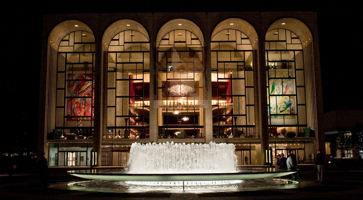 - Met Opera - ⋆ J. & L. Lobmeyr Lighting